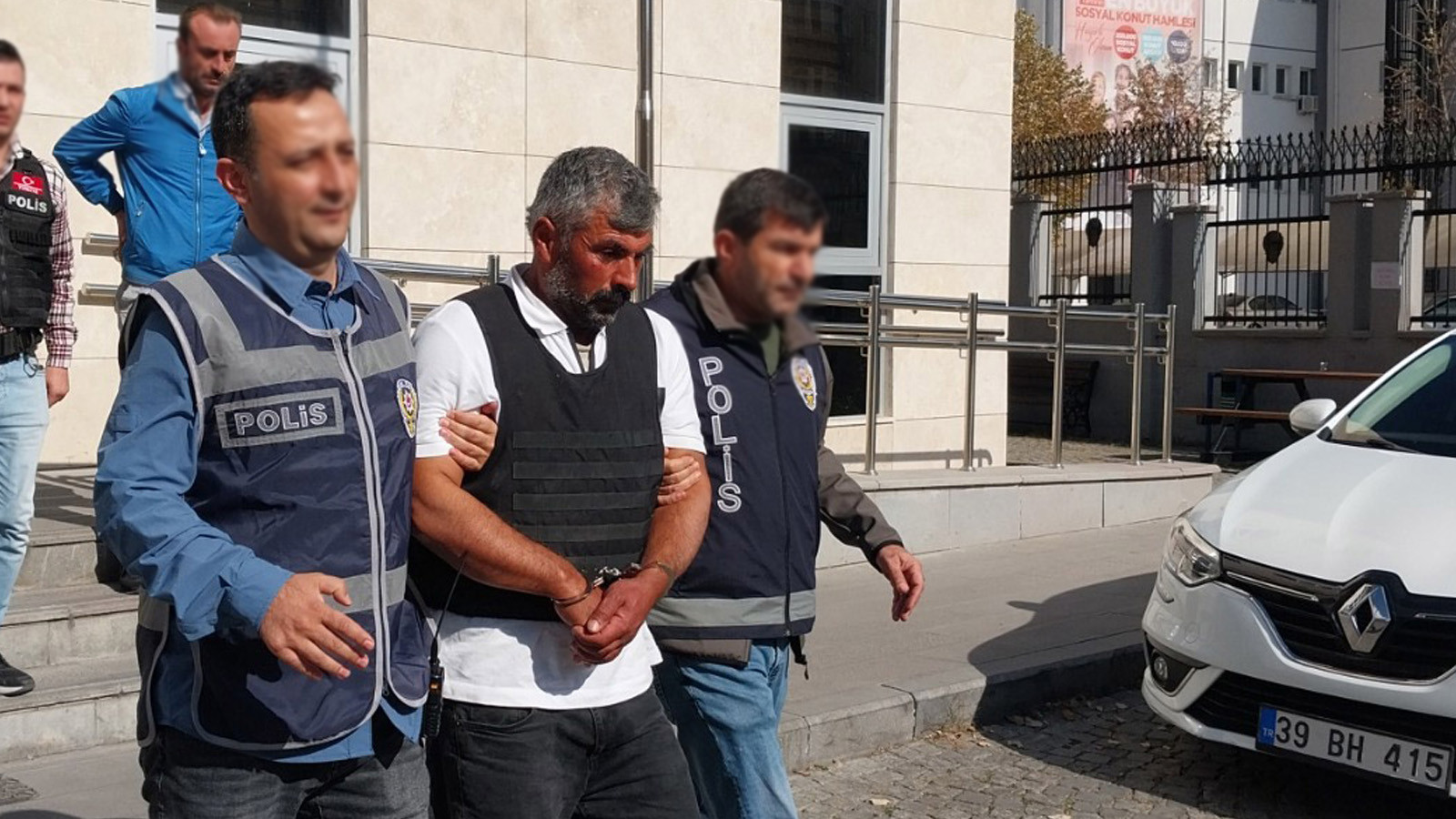 Kırklareli'nde eşi tarafından katledilen Songül'ün oğlu: Babam kardeşimi bebekken dövdü, her ...