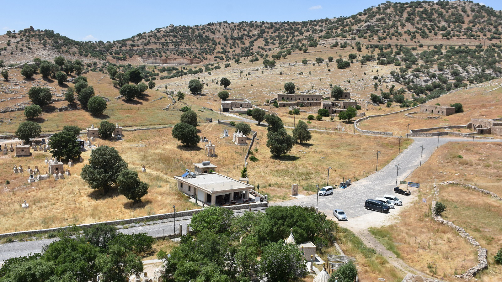 Türkiye'nin hayalet köyüne geri dönüşler başladı